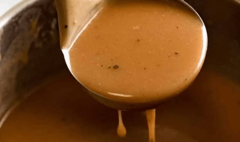 Jamie Oliver Chicken Wing Gravy - Jamie Oliver Eats